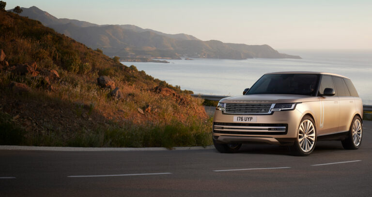 Land Rover Dealership in Winnipeg, MB | Land Rover Winnipeg